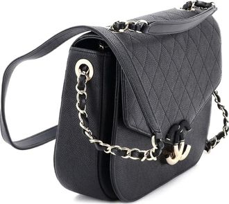 Chanel Thread Around Flap Bag Quilted Caviar Medium shoulder bag - Schwarz