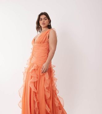 Asos Curve - Gerafftes Maxikleid in Koralle mit Wasserfall-Detail-Orange