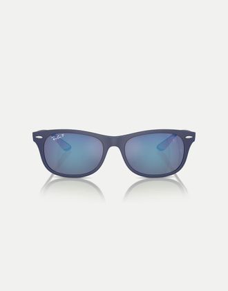 Ray-Ban Rb4607m collection Scuderia Ferrari lunettes de soleil carr&eacute;es polaris&eacute;es &agrave; verres miroir gris en bleu