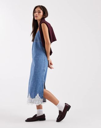 Levi's Robe nuisette en jean style ann&eacute;es 90 &agrave; ourlet en dentelle - Bleu