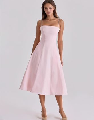 House of CB Dolly - Ausgestelltes Midi-Sommerkleid aus Baumwollsatin in Rosa