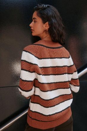 Next V-Ausschnitt-Pullover Weicher, mittellanger Strickpullover, Zopfmuster (1-tlg)