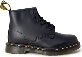 Dr. Martens Femme, Chaussures, Noir, Taille: 41 EU Botte en cuir noir avec talon de 3 cm