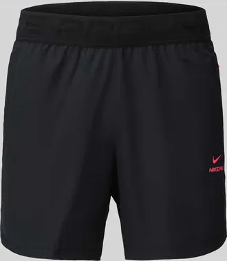 Nike Regular Fit Sportshorts mit Dri-FIT-Technologie
