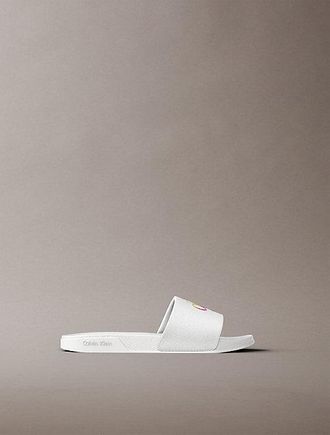 Calvin Klein Tongs profil&eacute;es en toile avec logo - Pride