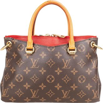 Louis Vuitton Crossbody Bags - Louis Vuitton Canvas Monogram Pallas PM Handbag - Gr. unisize - in Braun - f&uuml;r Damen