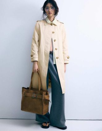 Stradivarius Langer, einreihiger Trenchcoat in Steinbeige-Wei&szlig;
