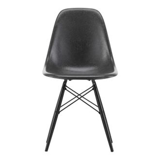 Vitra Chaise DSW Fiberglass - pi&egrave;tement en &eacute;rable - Charles & Ray Eames Vitra