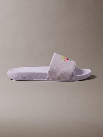 Calvin Klein Tongs profil&eacute;es en toile avec logo - Pride