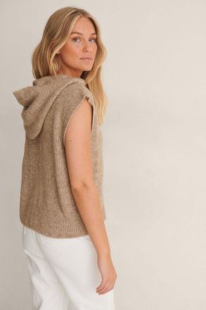 NA-KD Damen Knitted Hoodie Vest Pullunder, Dunkelbeige, XS