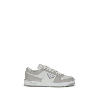 Prada Downtown Sneakers mit gepr&auml;gtem Logo - - Shoes - Herren - Grau - 39 EU