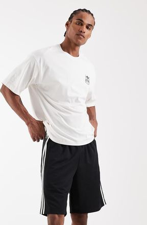 adidas Originals Shorts mit drei Streifen, in Schwarz