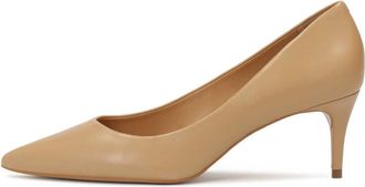 Kazar Pumps