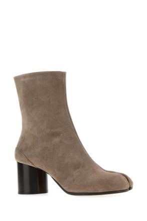 Maison Margiela Suede Block-Heel Boot - Beige