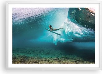 Arttor Wandposter Art Prints 70x50cm Poster Weißrahmen Surfen Unterwasser Frau Küche Wanddeko Bild Wand Kunstdruck Deko Wandbilder Dekoration Wohnzimmer Schl