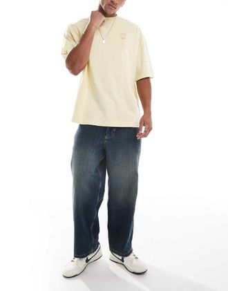 Superdry Cult - Weite Jeans im Stil der 90er in dunkelblauer Dirty-Waschung-Marineblau