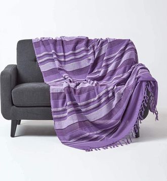 Homescapes extra gro&szlig;e Tagesdecke Morocco, lila, Sofa-&Uuml;berwurf aus 100% Baumwolle, weiche Wohndecke 255 x 360 cm, violett gestreift, mit Fransen