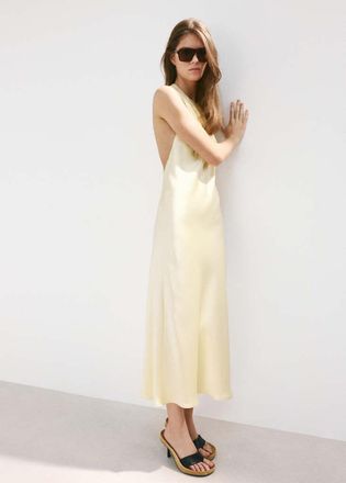 Mango Robe satin&eacute;e &agrave; d&eacute;tails sur le dos jaune pastel - Femme - XS - MANGO