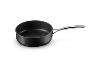 LE CREUSET Le Creuset Aluminium-Antihaft Saut&eacute;pfanne, &Oslash; 24 cm, PFOA-frei, F&uuml;r alle Herdarten inkl. Induktion geeignet, Anthrazit/Silber