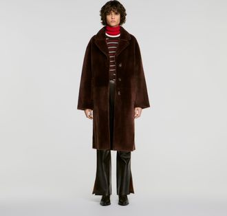 Sandro Manteau en peau lain&eacute;e ceintur&eacute;