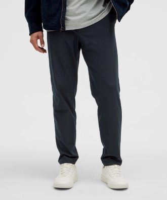 lululemon ABC Pull-on-Hose aus Warpstreme im Slim Fit Normale L&auml;nge f&uuml;r M&auml;nner - Gr&ouml;&szlig;e 2XL in True Navy