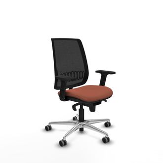 Piqueras y Crespo Stuhl aus blauem Netzgewebe mit 2D-Armlehnen, h&ouml;henverstellbare Lendenwirbelst&uuml;tze. Ausgestattet mit 5 Positionen und eingespritztem Schaum. Mit Rolle