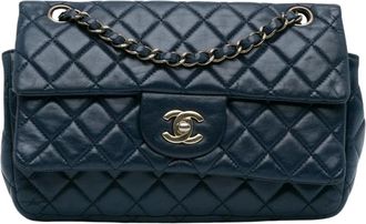 Chanel Sac port&eacute; &eacute;paule matelass&eacute; Pre-owned - Femme - Pre-owned - Bleu - Taille: ONE Size