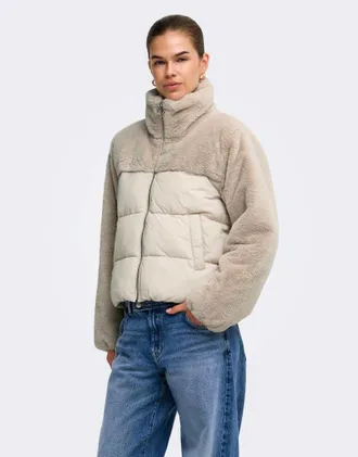 Only Wanja kurze Steppjacke mit hohem Kragen in Grau