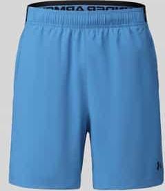 Under Armour Regular Fit Sportshorts mit Logo-Print