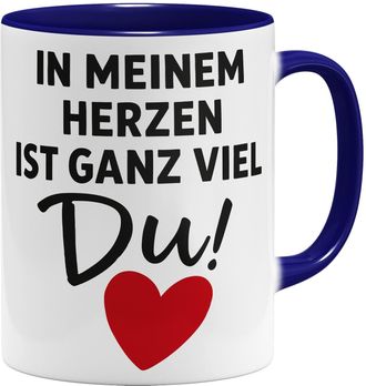 OM3 In meinem Herzen ist ganz viel Du Kaffee-Tasse mit Spruch - Romantische Love Spruchtasse mit Herzmotiv - Keramik Becher - 325ml - Beidseitig Bedruckt 