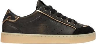 Guess Femme, Chaussures, Noir, Taille: 41 EU Baskets Jhell. ([answear.cz](https://answear.cz/p/tenisky-guess-jhell-damske-cerna-barva-flpjhe-fal12-1709658?u