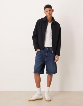 Calvin Klein Jeans Short en jean d&eacute;contract&eacute; style ann&eacute;es 90 - Bleu fonc&eacute; d&eacute;lav&eacute;