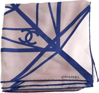 Chanel Carr&eacute; en soie Pre-owned - Femme - Pre-owned - Beige - Taille: ONE Size