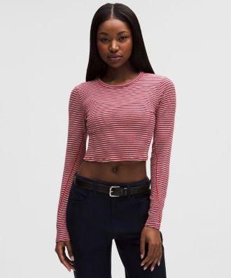 lululemon Hold Tight Crop-Langarmshirt mit geradem Saum f&uuml;r Frauen - Gr&ouml;&szlig;e 10 in Surround Stripe Oxford Red White