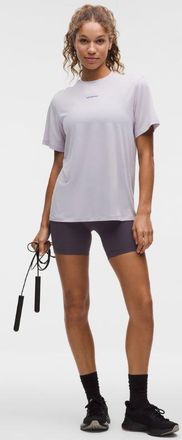 lululemon Wunder Train Shorts mit hohem Bund f&uuml;r Frauen - 15 cm - Gr&ouml;&szlig;e 10 in Atmospheric Purple