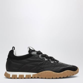 Miu Miu Tyre Sneakers aus Re-Nylon und Veloursleder, Schwarz