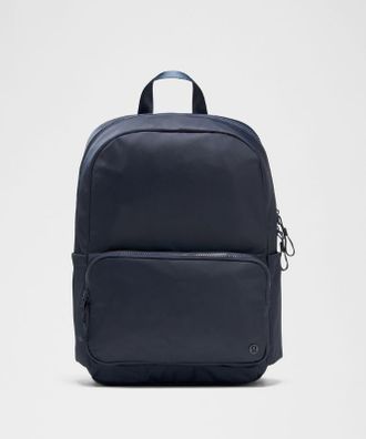 lululemon Everywhere Rucksack 22 L - Gr&ouml;&szlig;e 2 l in True Navy