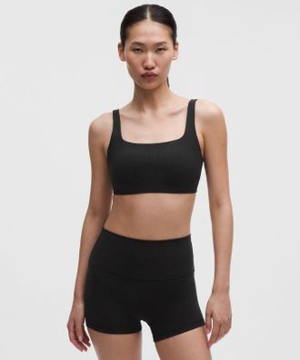 lululemon Brassi&egrave;re de yoga FlexyFlex &agrave; encolure carr&eacute;e Maintien l&eacute;ger, bonnets A-C pour Femmes - Taille XXS/XS