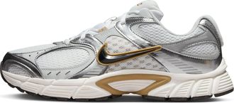 Nike Nike Schuh Nike V5 RNR Schuh (Herren), White/Medium Ash-Parachute Beige, HJ5228-102, 40.5 EU (7.5 US)