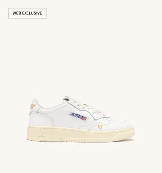 Autry SNEAKERS MEDALIST LOVE AUS WEISSEM LEDER UND PLATIN