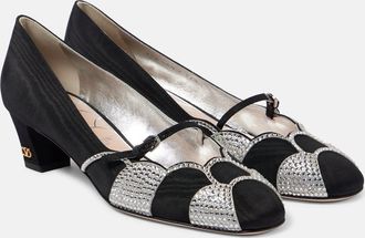 Valentino Garavani Pumps Bowow 45 aus Moiré mit Kristallen