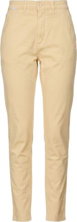 Pepe Jeans London HOSEN & R&Ouml;CKE - Hosen auf YOOX.COM