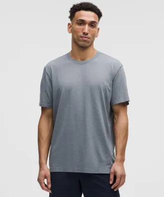 lululemon T-Shirt Metal Vent Tech coupe d&eacute;contract&eacute;e pour Hommes - Gris - Taille M