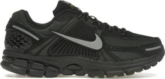 Nike Low-Top Sneaker - Nike Zoom Vomero 5 Black Sequoia - Gr. 40,5 (EU) - in Schwarz - für Damen