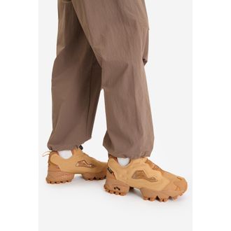 Reebok Sneakers Reebok EO-INSTAPUMP FURY 94 WINTER 100230813 W Braun