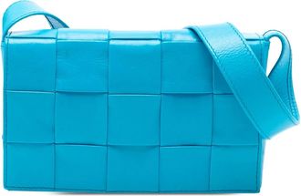 Bottega Veneta Hobo Bags - Small Paper Calfskin Intrecciato Cassette Crossbod - Gr. unisize - in Blau - f&uuml;r Damen