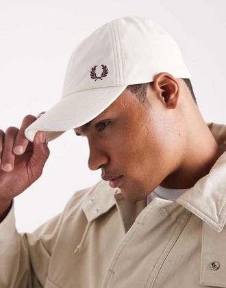 Fred Perry Casquette en piqué - Écru-Blanc