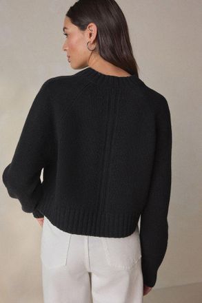 Next V-Ausschnitt-Pullover N. Premium Pullover mit V-Ausschnitt aus Lambswool (1-tlg)