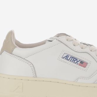 Autry Womens Leather Sneakers Medalist Low Beige Trainers