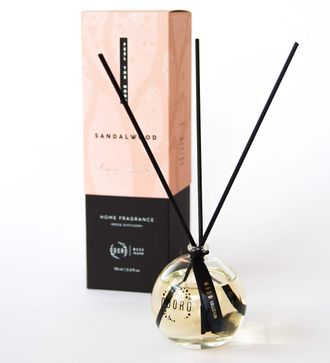 Ambientehome Raumduft Diffuser Sandalwood | Sandelholz 90ml mit Faserrohrst&auml;bchen | mit Naturreines &Auml;therisches &Ouml;l | Sandalwood | Scented Fiber Reed Diffuser Bottl